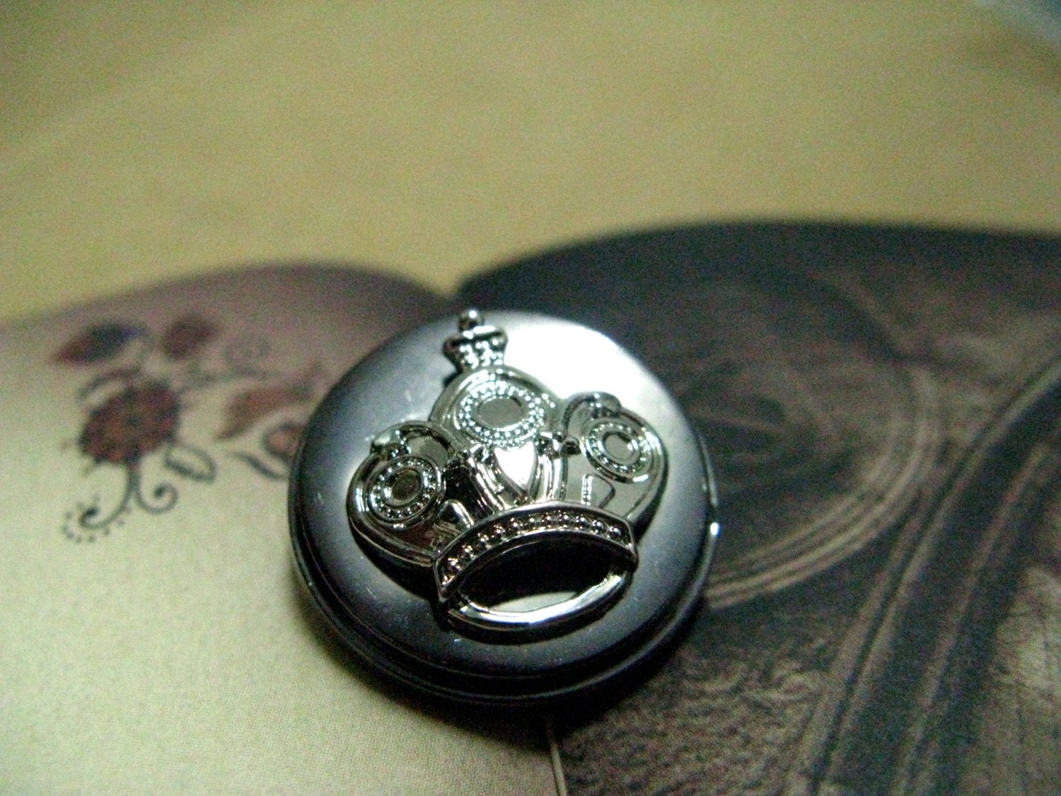 Metal Buttons 3D Embossed Silver Crown Metal Buttons - Etsy