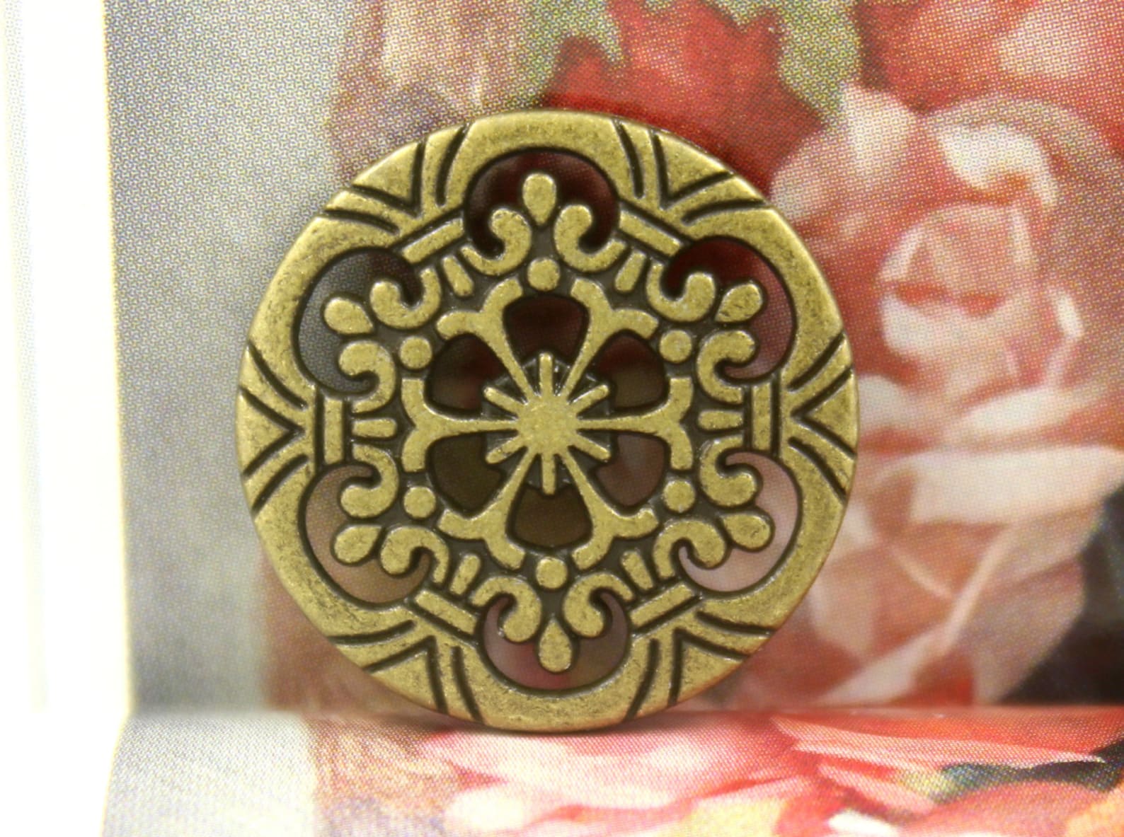 Metal Buttons - Roman Columns Metal Buttons , Antique Brass Color ...