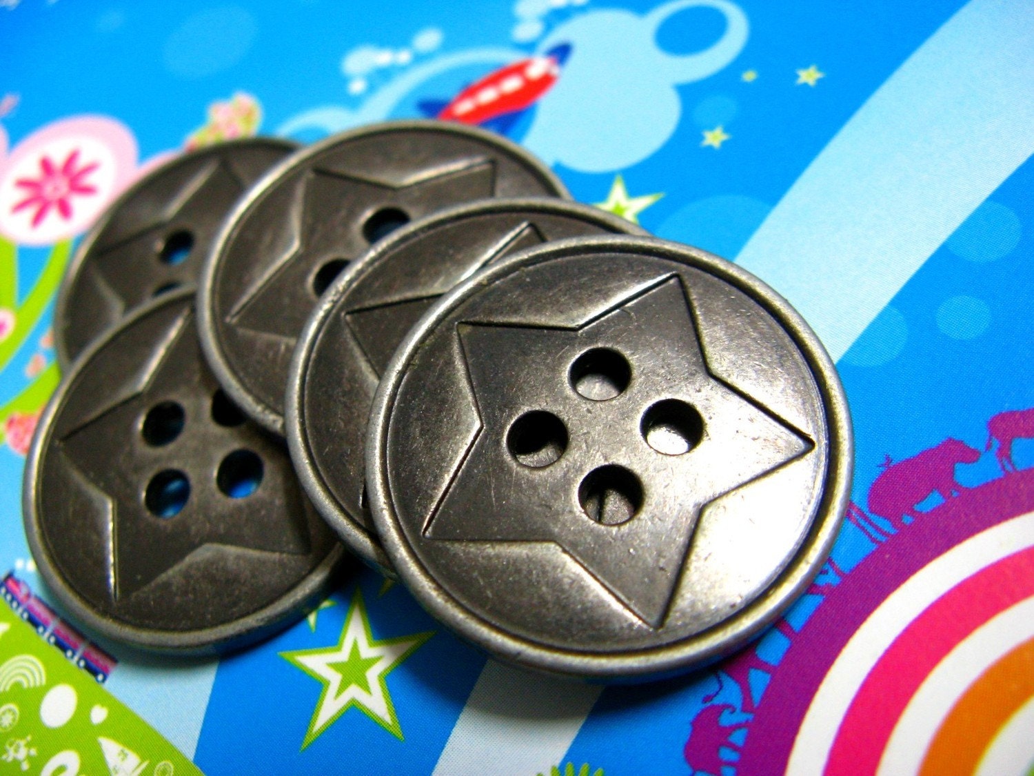 Star Metal Buttons - Gunmetal Coin Style Engraving Star Buttons.4 Hole ...