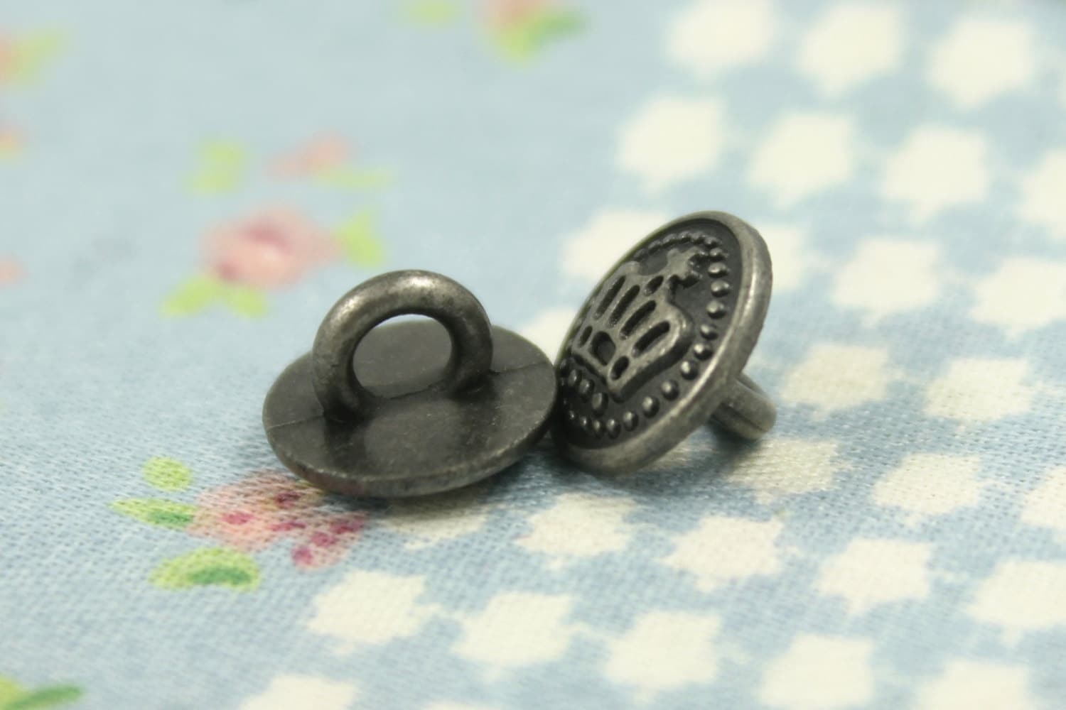 Metal Buttons Victorian Crown Metal Buttons Gray Silver | Etsy