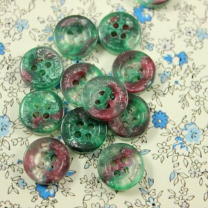 Translucent Plastic Buttons - Lot 10 Emerald Stone Like Translucent ...