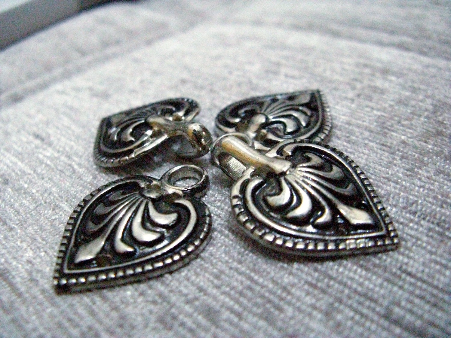 Cloak Clasp Fasteners - Charming Silver Baroque Spade Cloak Clasp Metal ...