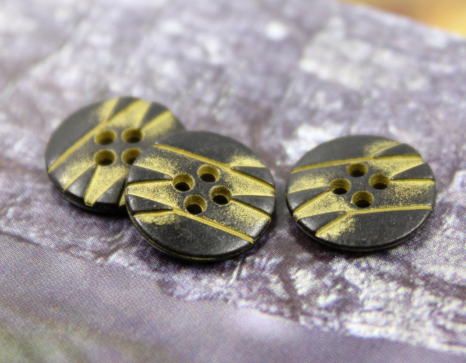 Metal Buttons - ZIG-ZAG Lines Metal Buttons , Gunmetal Yellow Color , 4 ...