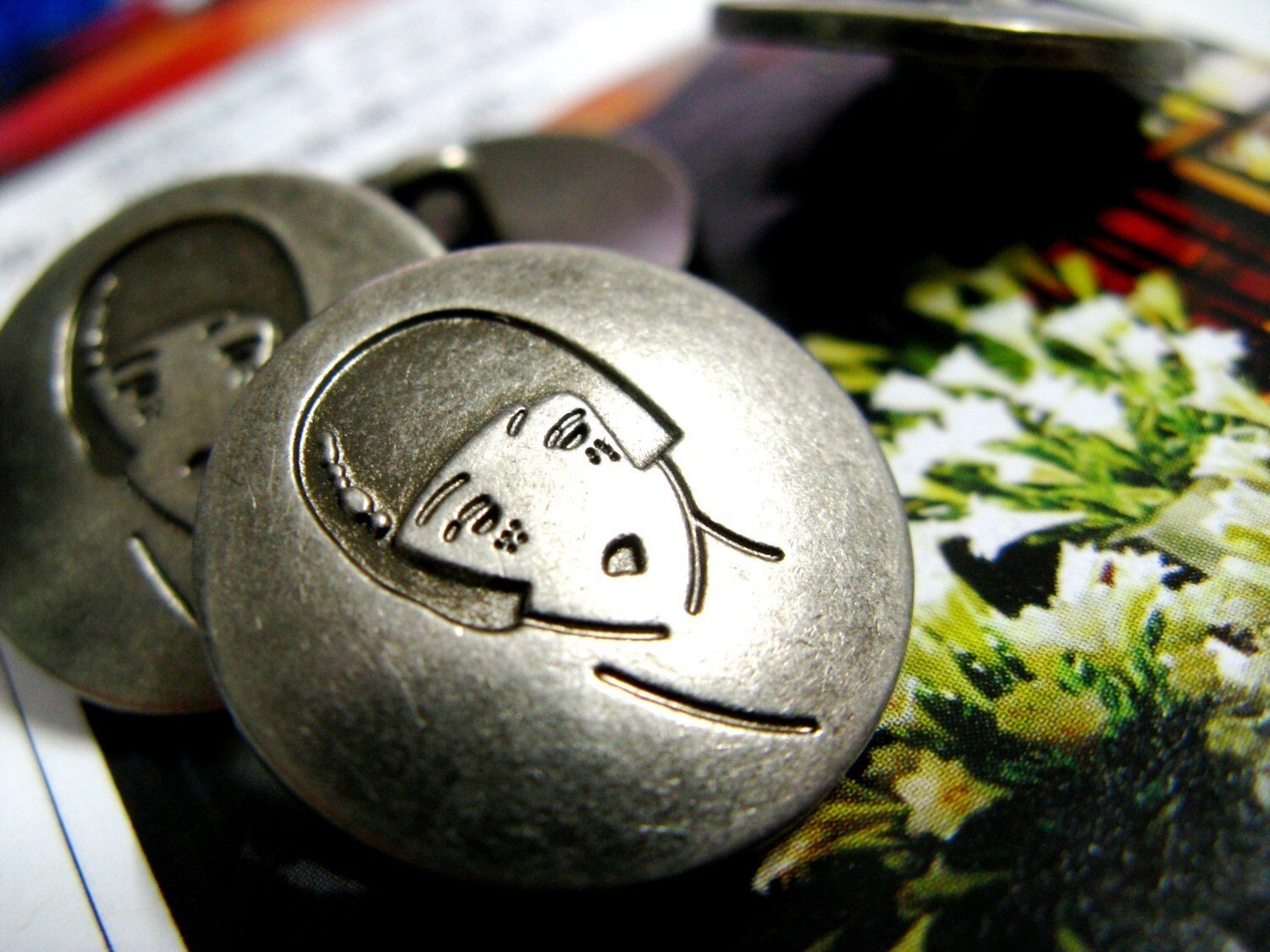 Metal Buttons Girl Face Metal Buttons Gray Silver Color - Etsy
