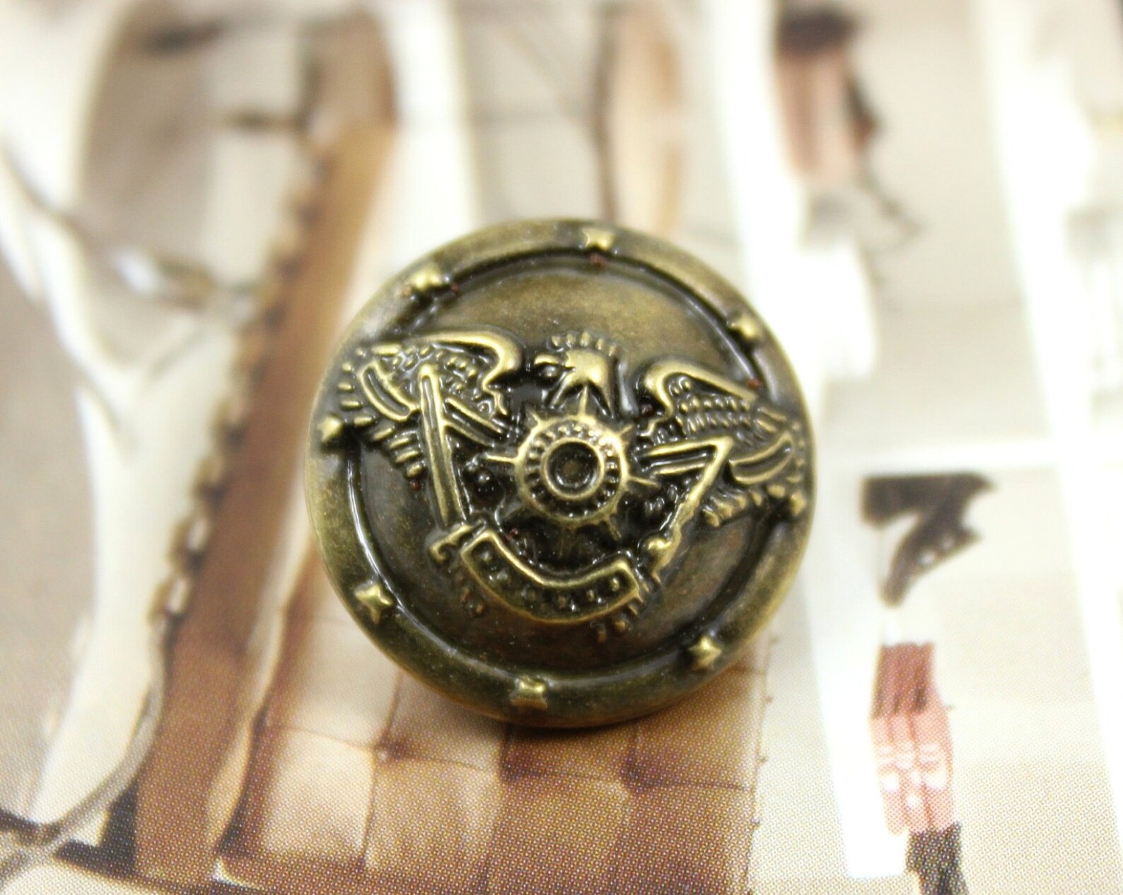Metal Buttons - Eagle Emblem Metal Buttons , Antique Brass Color ...