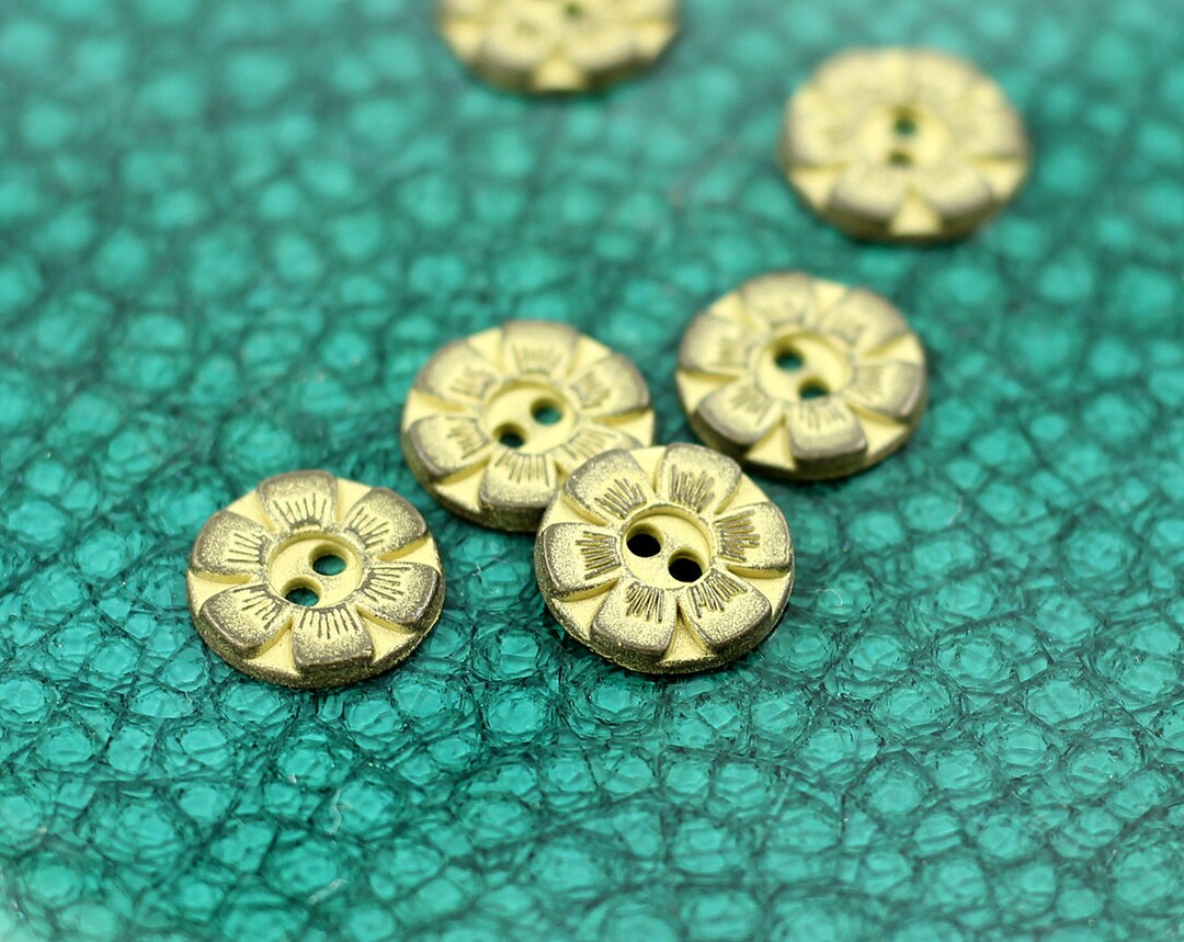 Metal Buttons - Small Flower Metal Hole Buttons , Gunmetal Yellow Color ...