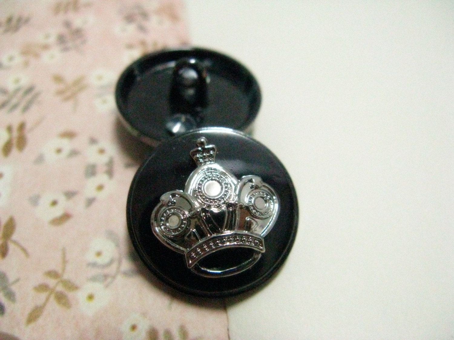 Metal Buttons 3D Embossed Silver Crown Metal Buttons - Etsy