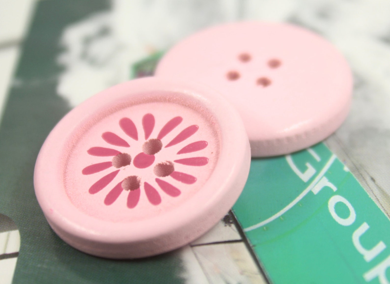 Wooden Buttons 10 Pieces of Baby Pink Daisy Pattern Wood - Etsy