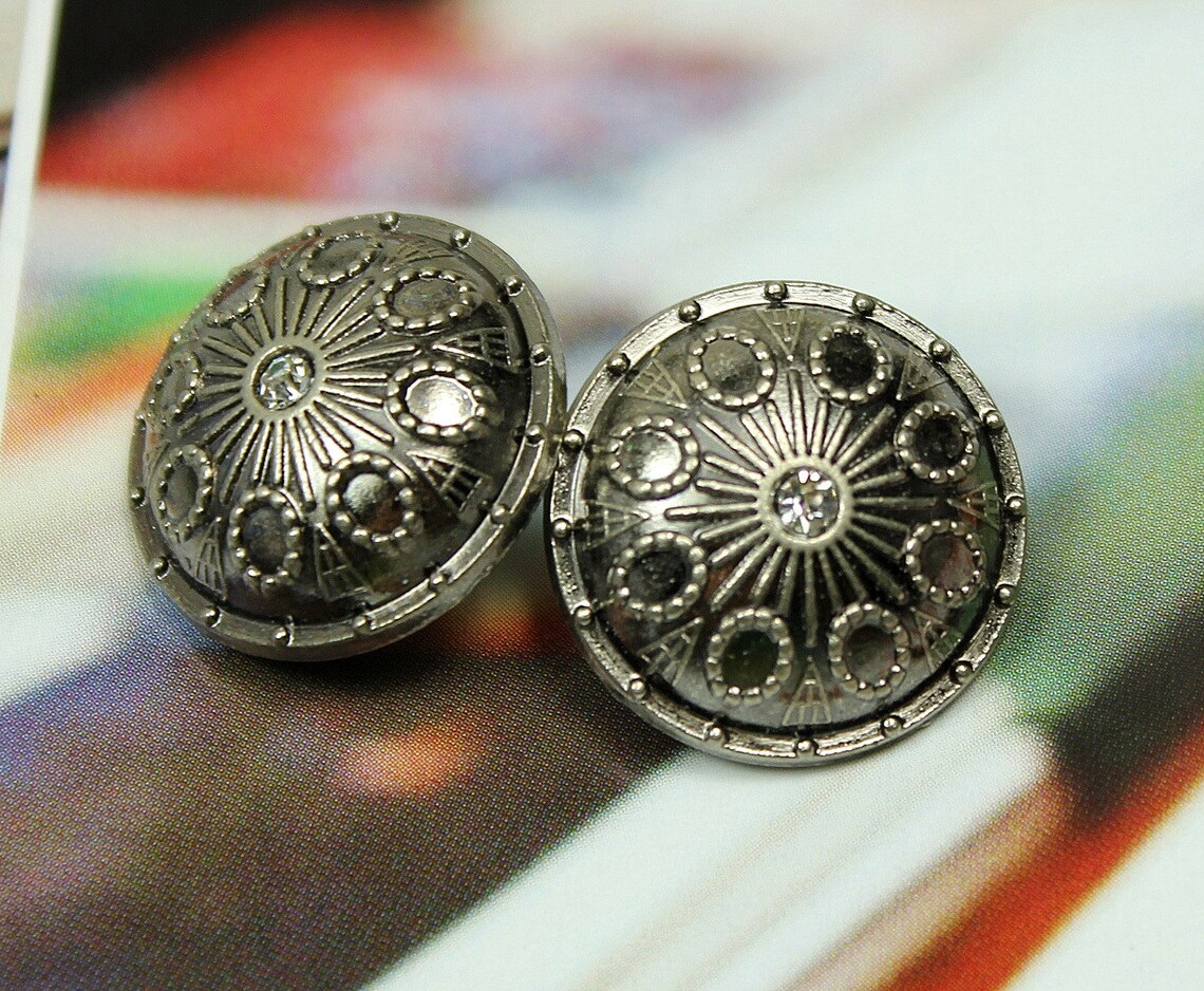 Metal Buttons - Floral Caving Metal Buttons , Shiny Gunmetal Color ...
