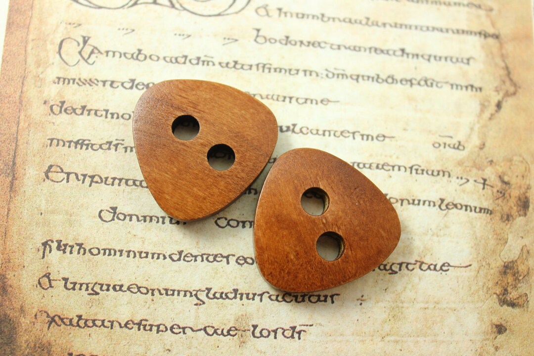 Wooden Buttons - Round Triangle Design Light Brown Big Holes Wooden ...