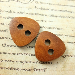 Wooden Buttons - Round Triangle Design Light Brown Big Holes Wooden ...
