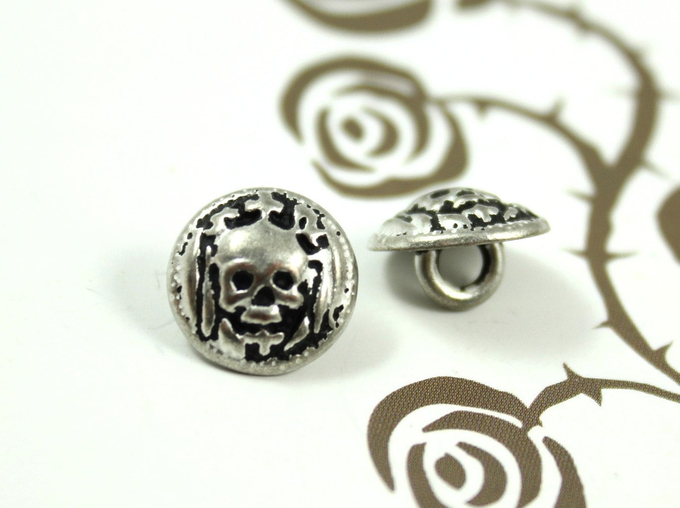 Metal Buttons - Antiqued Silver Skull Princess Pattern Shank Metal ...