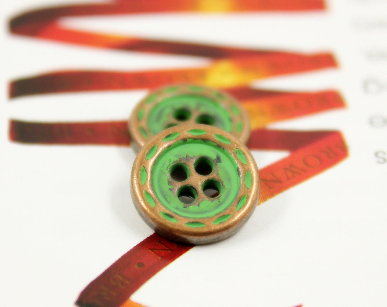 Metal Buttons - Dotted Line Edge Metal Buttons , Copper With Green ...