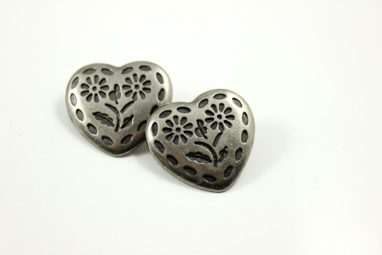 Metal Buttons Flowers in Heart Metal Buttons Gray Silver - Etsy
