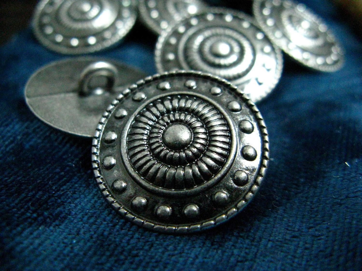 Metal Buttons Wheel and Beads Metal Buttons Gray Silver | Etsy