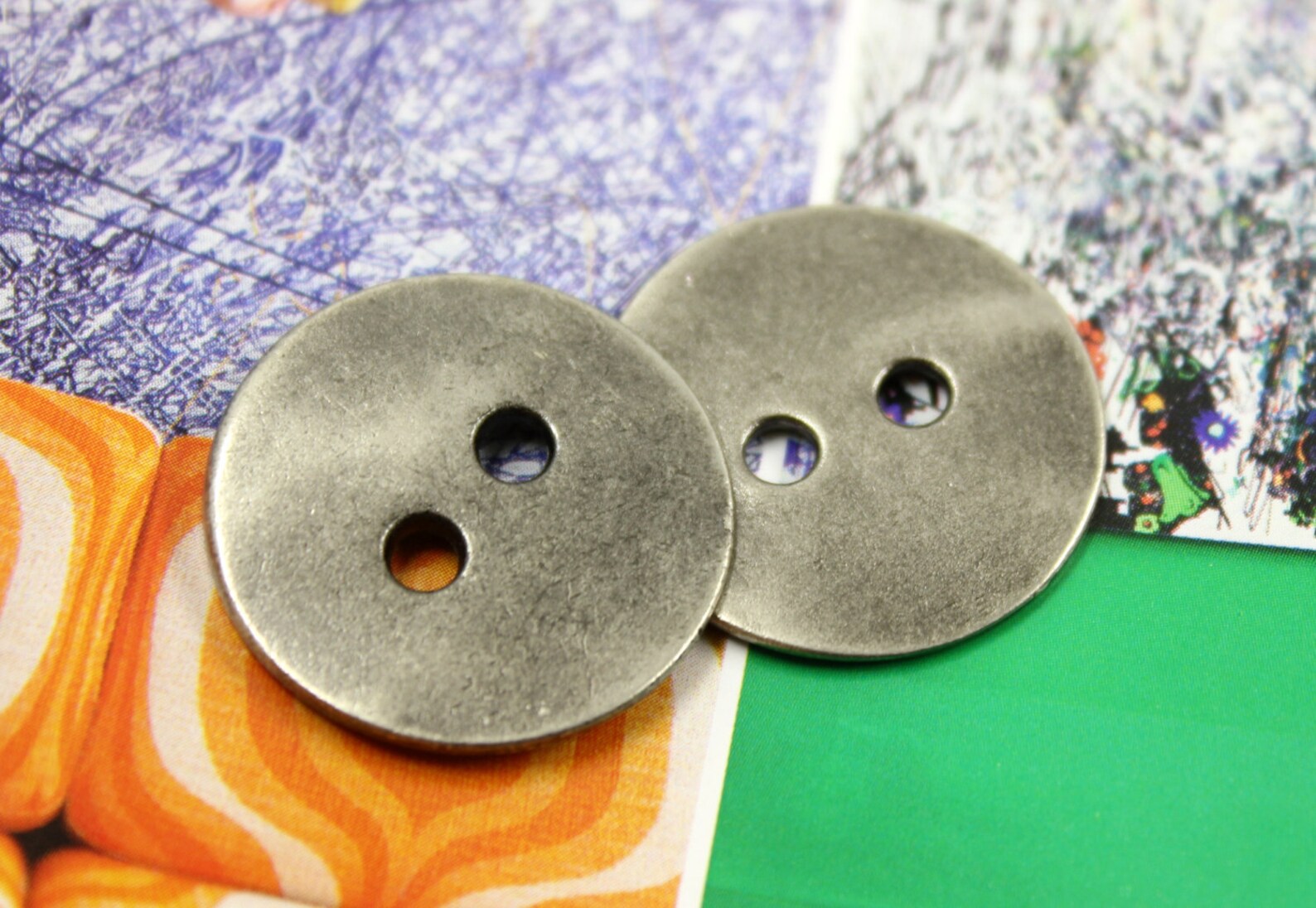 Metal Buttons Gray Silver 2 Holes Buttons. 1 Inch. 10 Pcs - Etsy