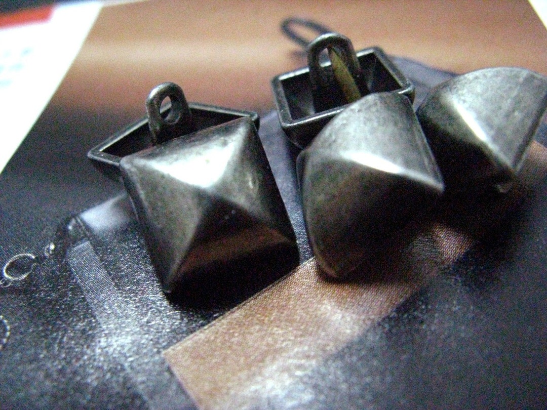 Metal Buttons - Square Cone Metal Buttons , Gray Silver Color , Shank ...