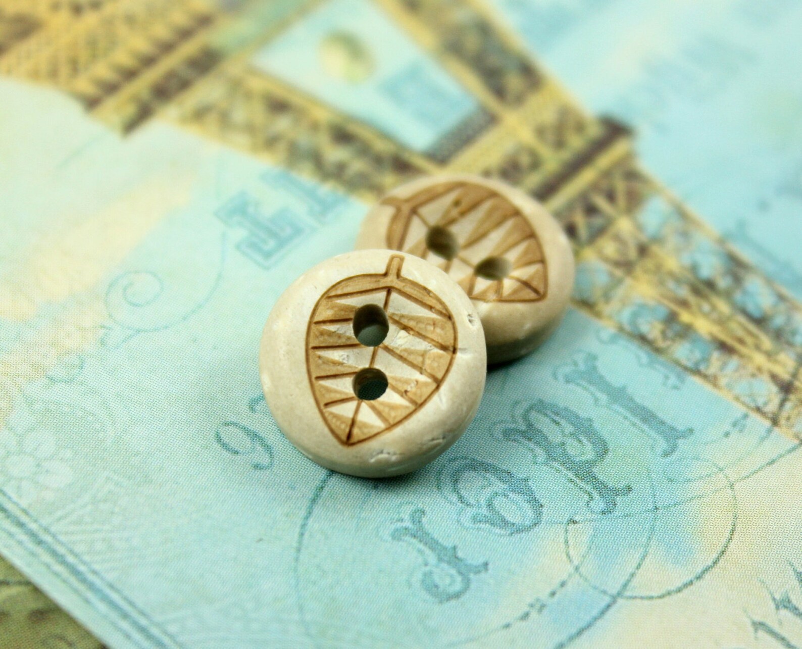 Wooden Buttons Set 10 Broad Leaf Pattern Small Wooden | Etsy