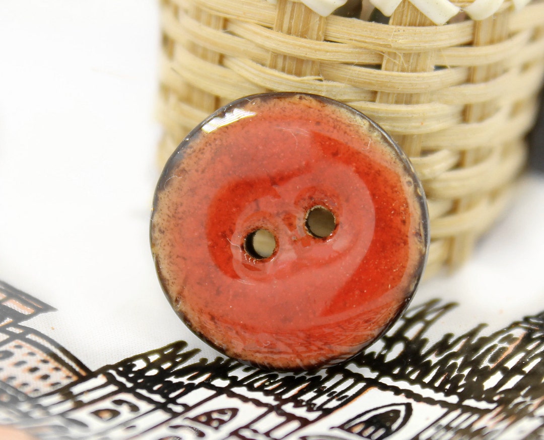 Red Buttons - 10 Pieces of Translucent Light Red Enamel Buttons With ...