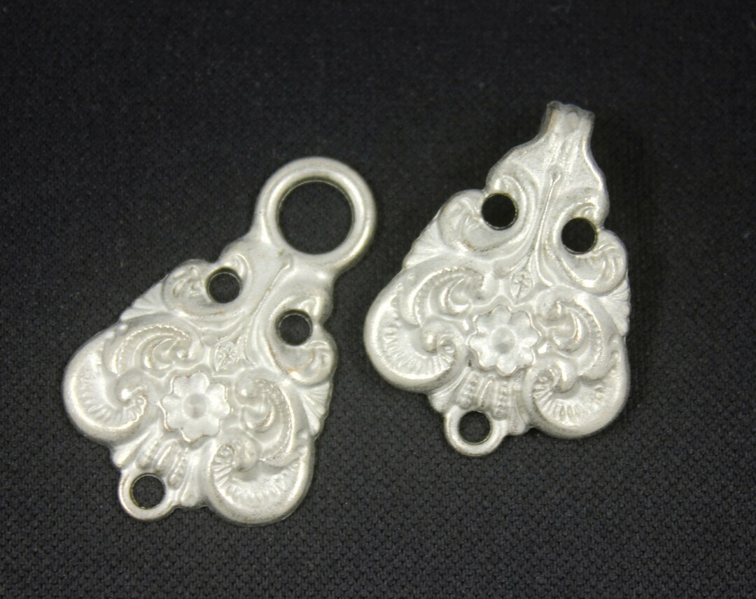 Cloak Clasp Fasteners - Silvery White Romantic Bouquet Cloak Clasp ...