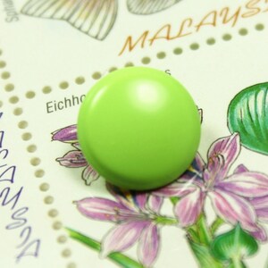Metal Buttons - Apple Green Small Round Shank Metal Buttons. 0.39 Inch ...
