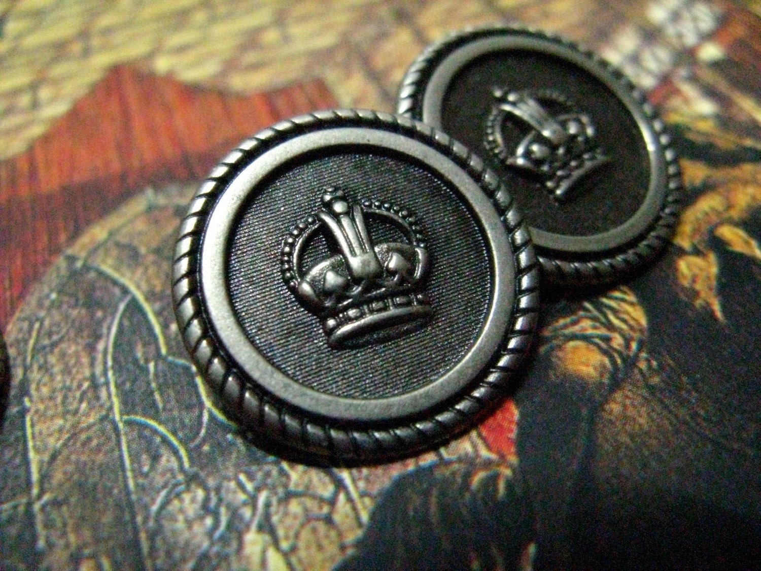 Metal Buttons Victorian Crown Metal Buttons Gray Silver - Etsy