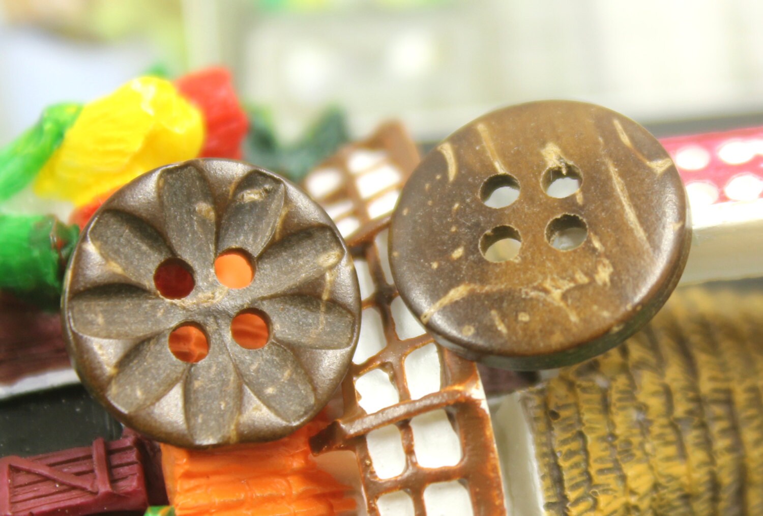 Coconut Buttons - Small Coconut Buttons With Daisy Flower Carved. 0.59 ...