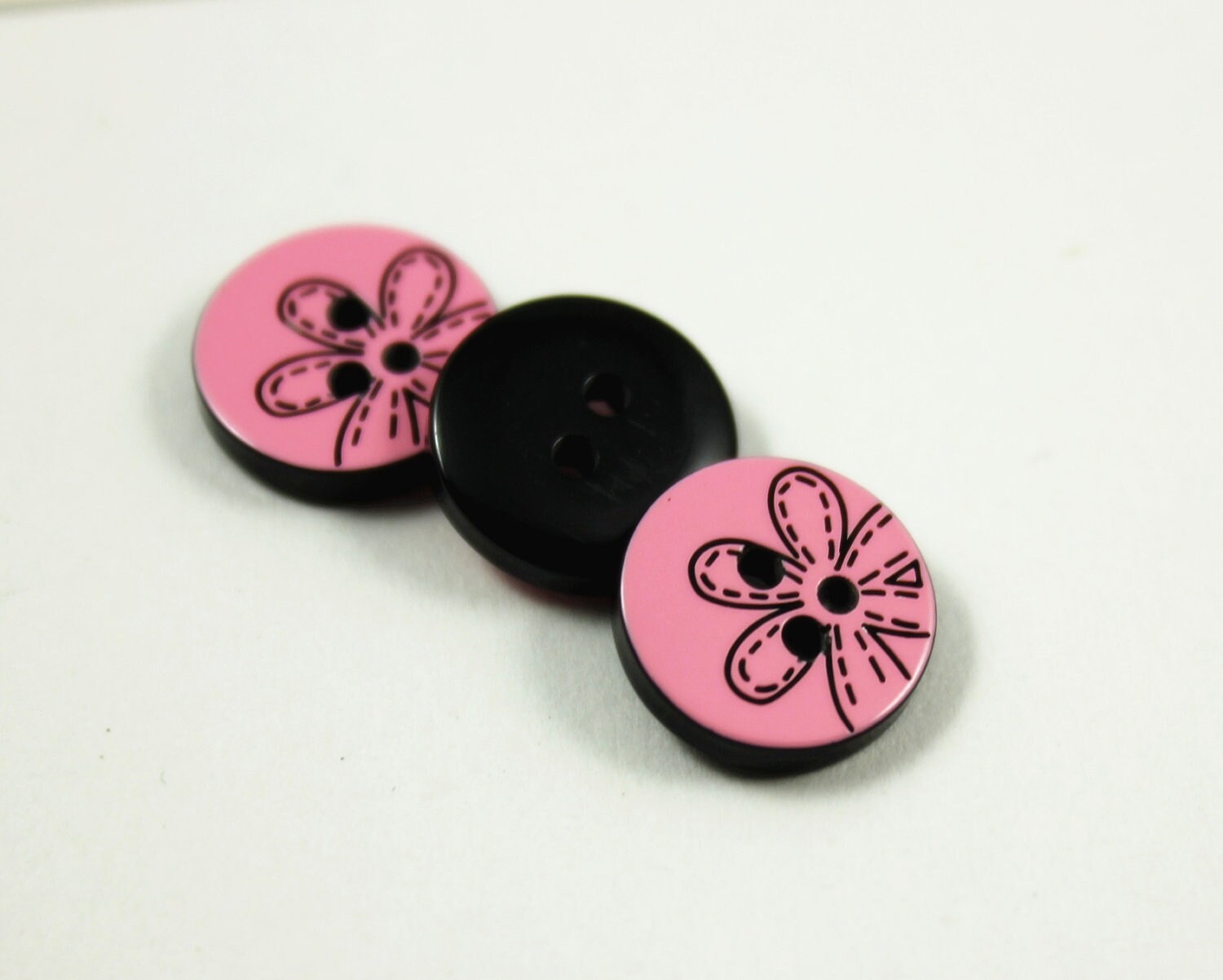 Specail Plastic Buttons - Cute Flower Outline Pink Plastic Buttons. 0. ...