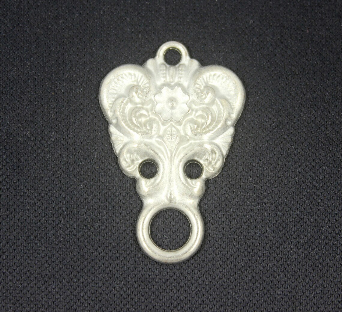 Cloak Clasp Fasteners Silvery White Romantic Bouquet Cloak - Etsy Canada