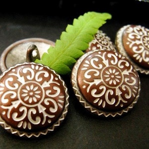Metal Buttons - Carpet Pattern Metal Buttons , Copper White Color ...