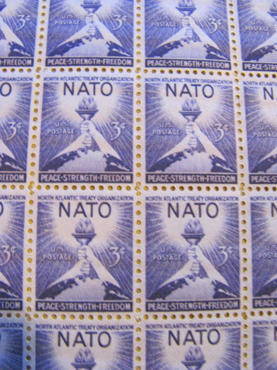 NATO 100 Vintage Unused US Postage Stamps 3-c North Atlantic Treaty ...