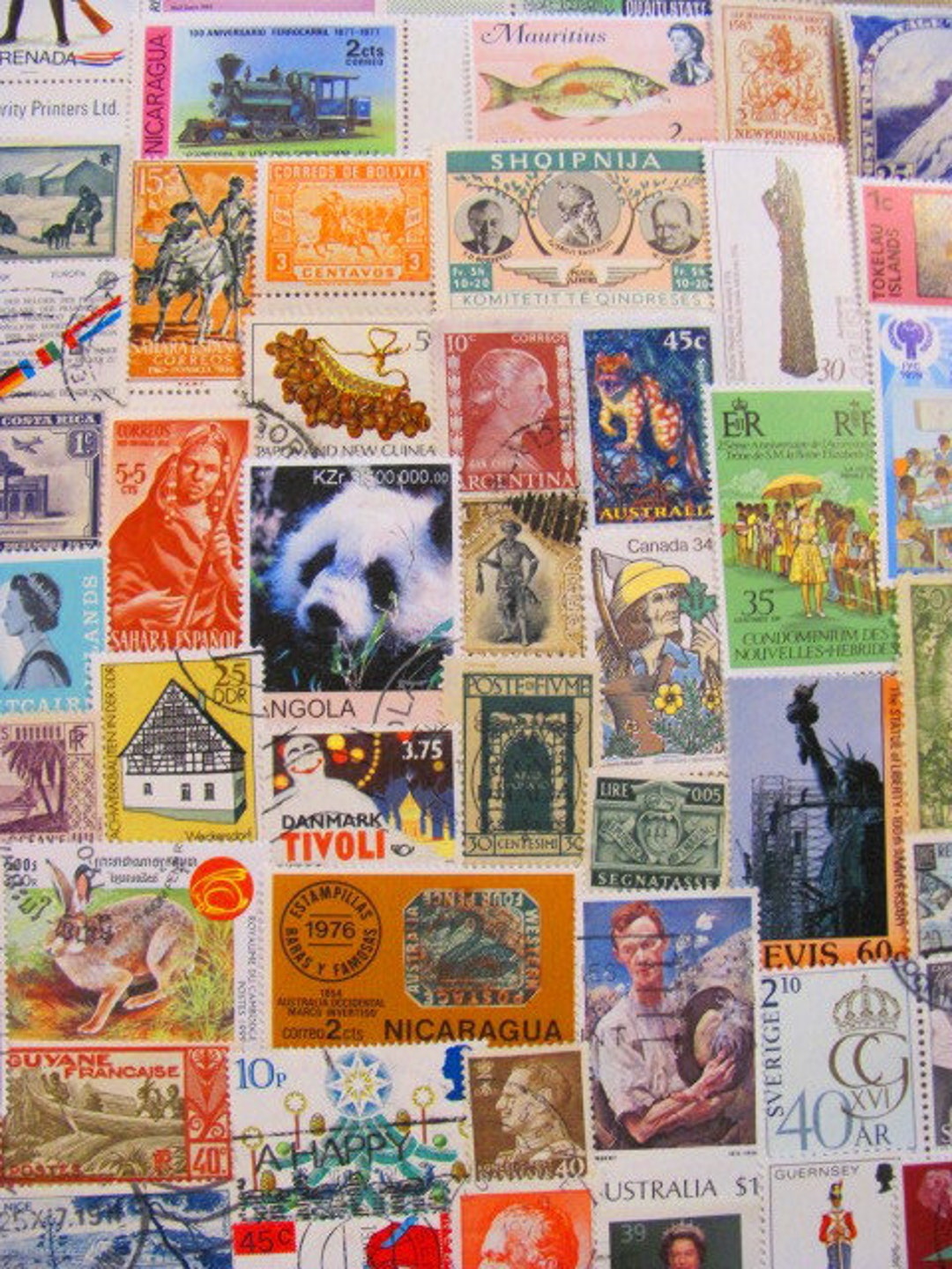 It's A Small World 100 Vintage Postage Stamps International European EU ...