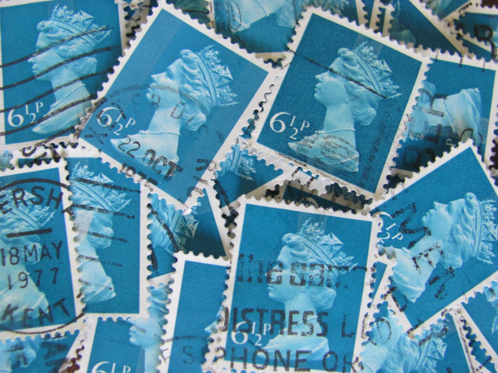 Prussian Blues 50 Vintage Great Britain Postage Stamps Queen Elizabeth ...