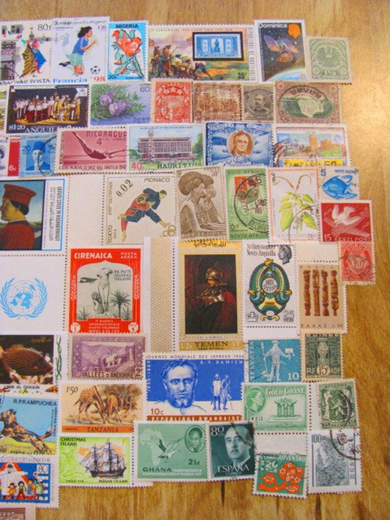 It's A Small World 100 Vintage Postage Stamps - Etsy