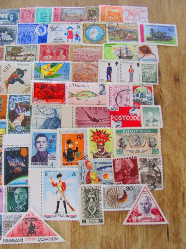 It's A Small World 100 Vintage Postage Stamps | Etsy