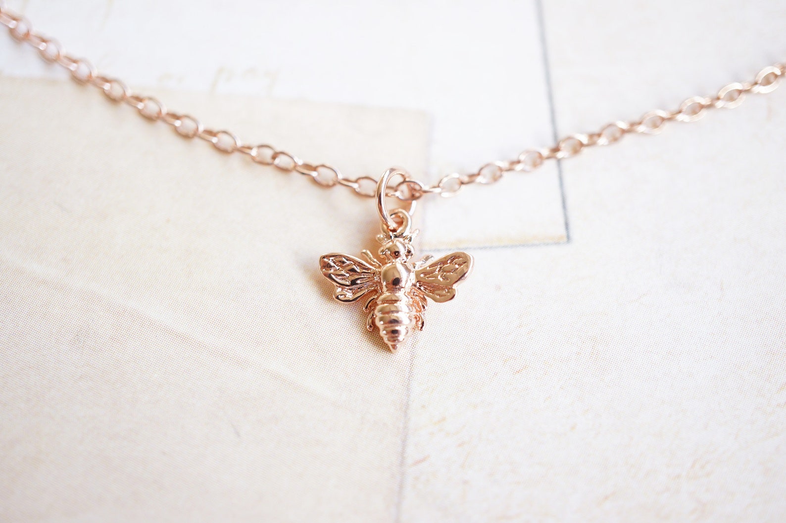 Dainty Rose Gold Bee Necklace - Etsy
