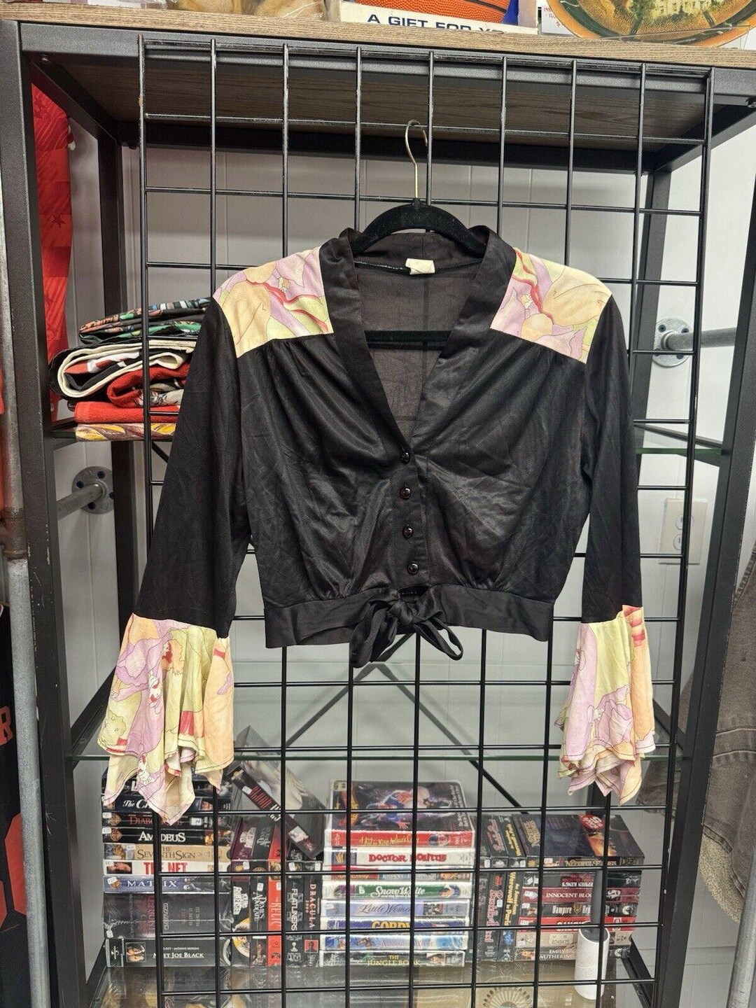Vintage 1970s Black Floral Buttoned Bell Sleeve Polyester Front Tie ...