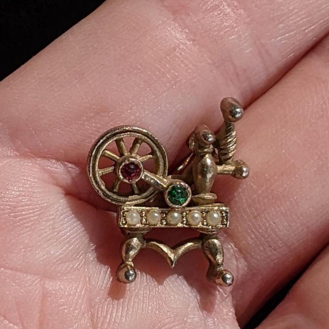 Vintage Spindle Seed Pearl and Gemstone Small Gold Pin Very Detailed ...
