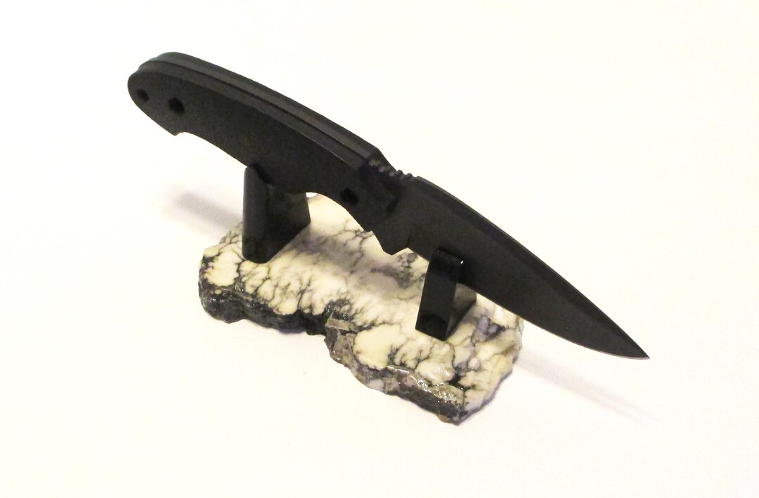 Pocket Knife / Small Fixed Blade Knife Display Stand - Black and White ...