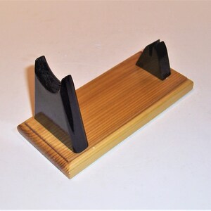 Large Fixed Blade Knife Display Stand - Gloss Redwood Base, Gloss Black ...