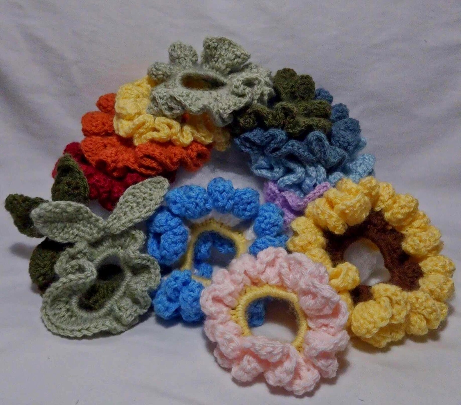 Crochet Pattern: 3-in-1 Scrunchie Bundle - Etsy