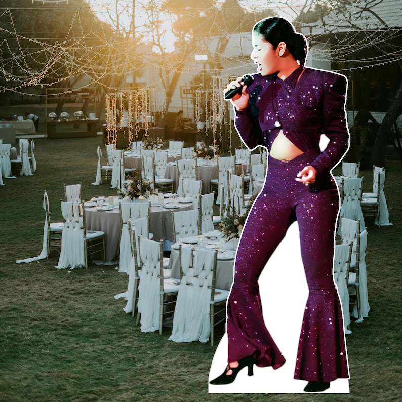 Celebrity Cutouts - Selena Quintanilla - Life Size Cutouts, Stand Up ...