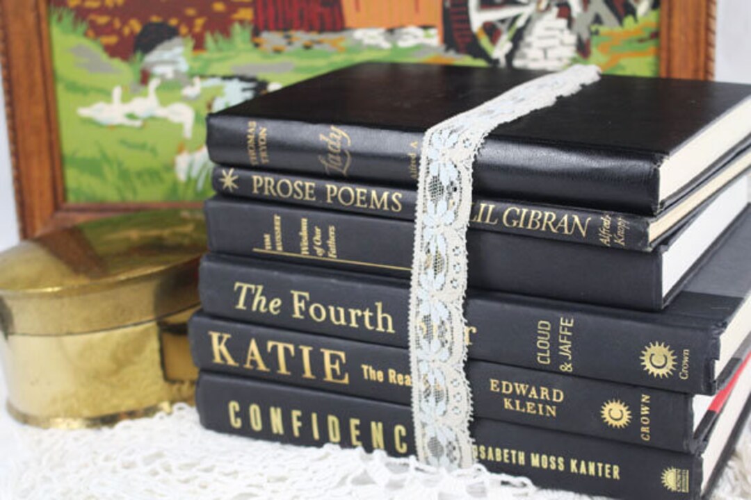 5 Black Books, Black Book Stack, Black Book With Gold Spine Print Books ...