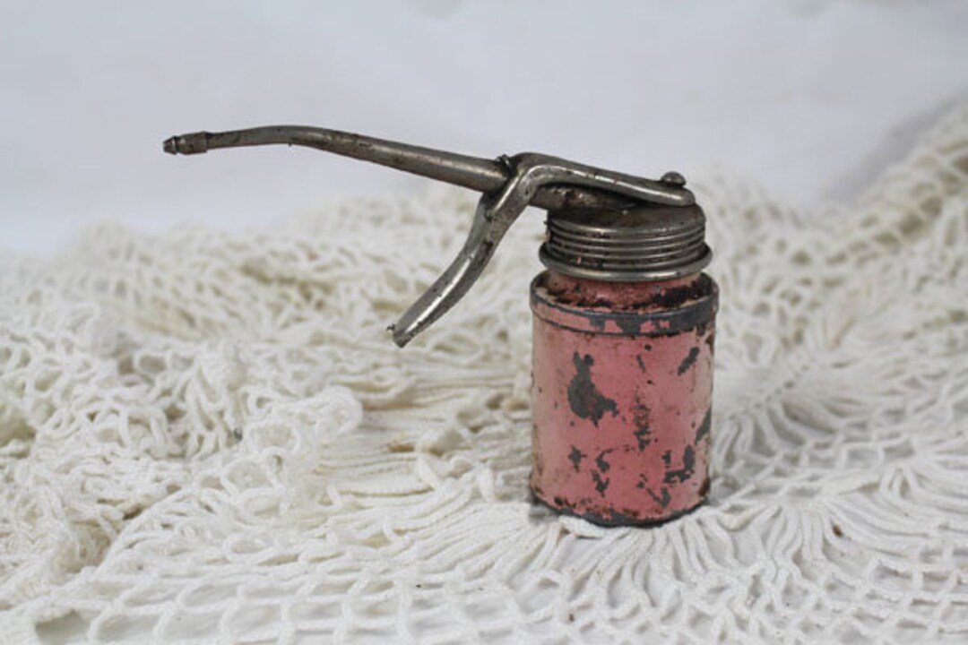 Vintage Thumb Pump Oiler Oil Can Pink! - Etsy