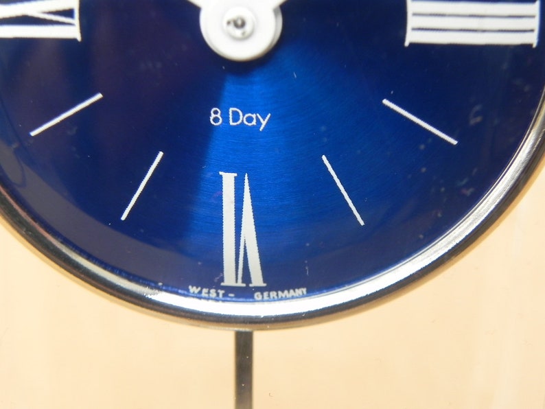 Johmid Rare Lucite Tulip Base Pendulette 8-day Desk Clock - Etsy