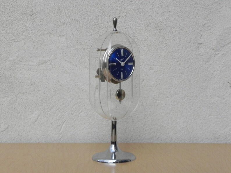 Johmid Rare Lucite Tulip Base Pendulette 8-day Desk Clock - Etsy