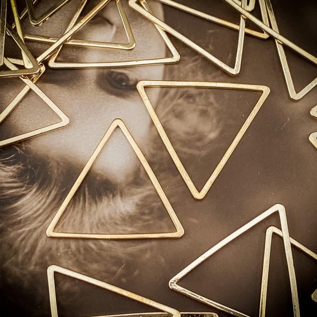 Gold Plated Triangle Frame or Link Components - 23mm (20 Pieces) - Etsy