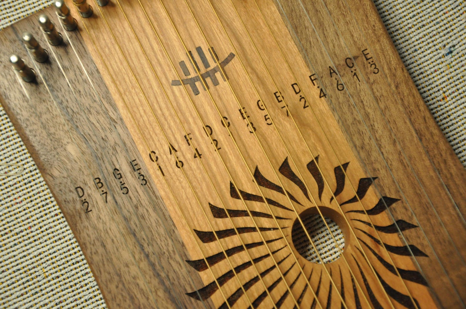 Personalized Hluru Monochord Lyre Harp | 17 String Finger Harp |kalyre ...