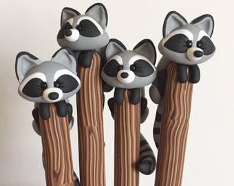 Made to Order Standing Raccoon Totem, Clay Raccoon Figure, Handmade ...