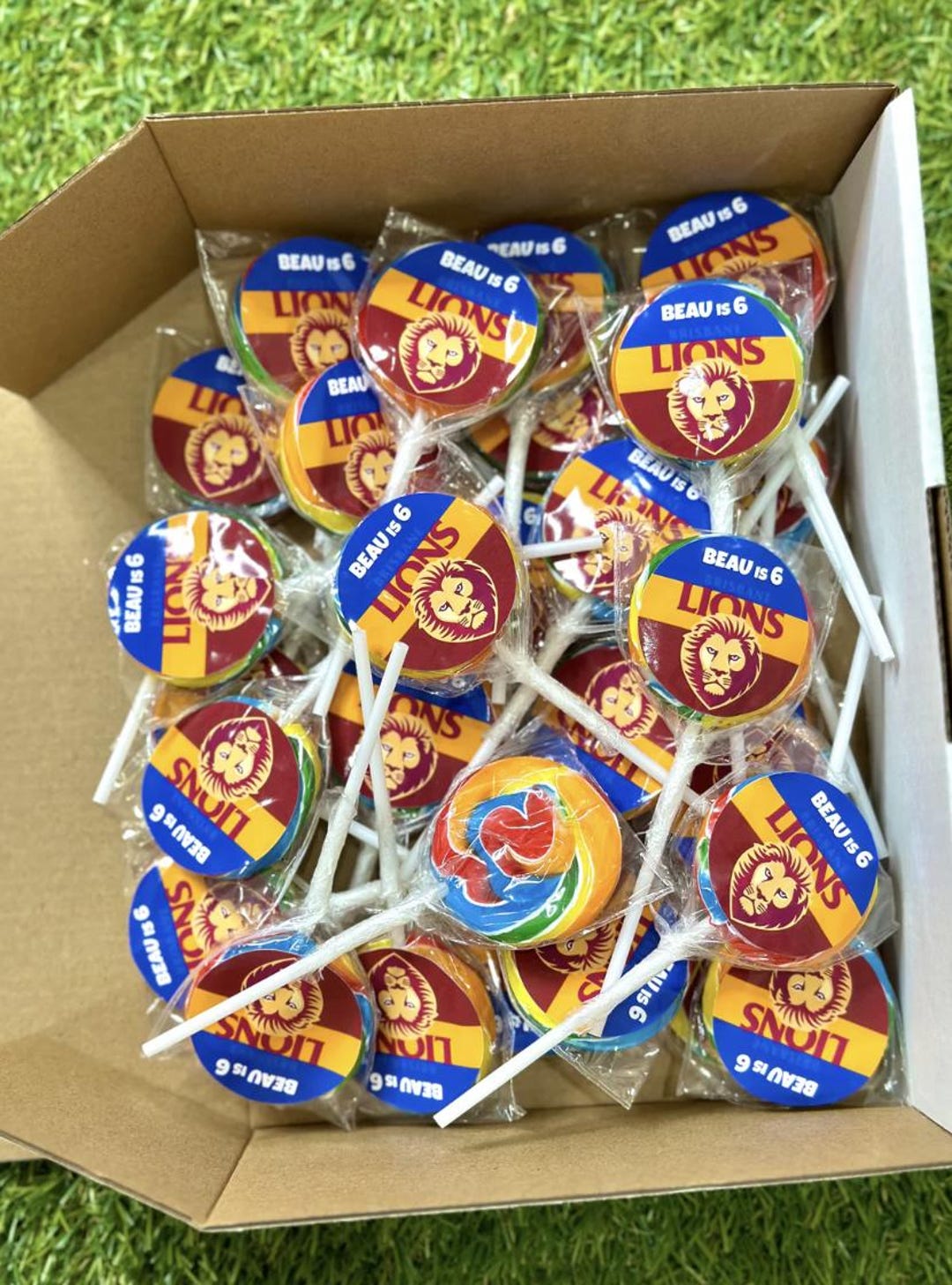 10 Pack Lollipop Brisbane Lions Personalised Birthday Party Favour ...
